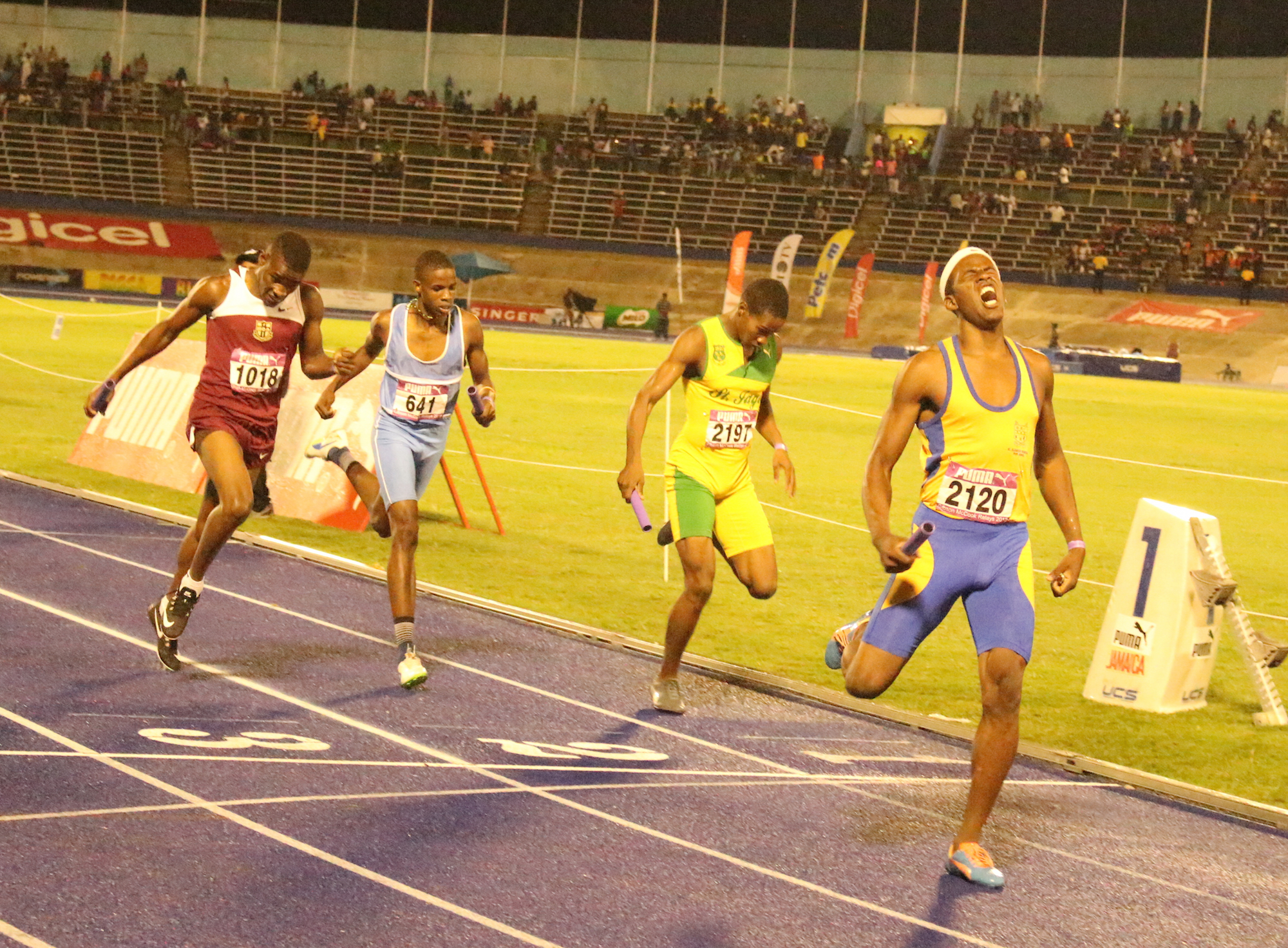 Ellis beats Bloomfield over 200m at Trials - Trackalerts.com, track and ...