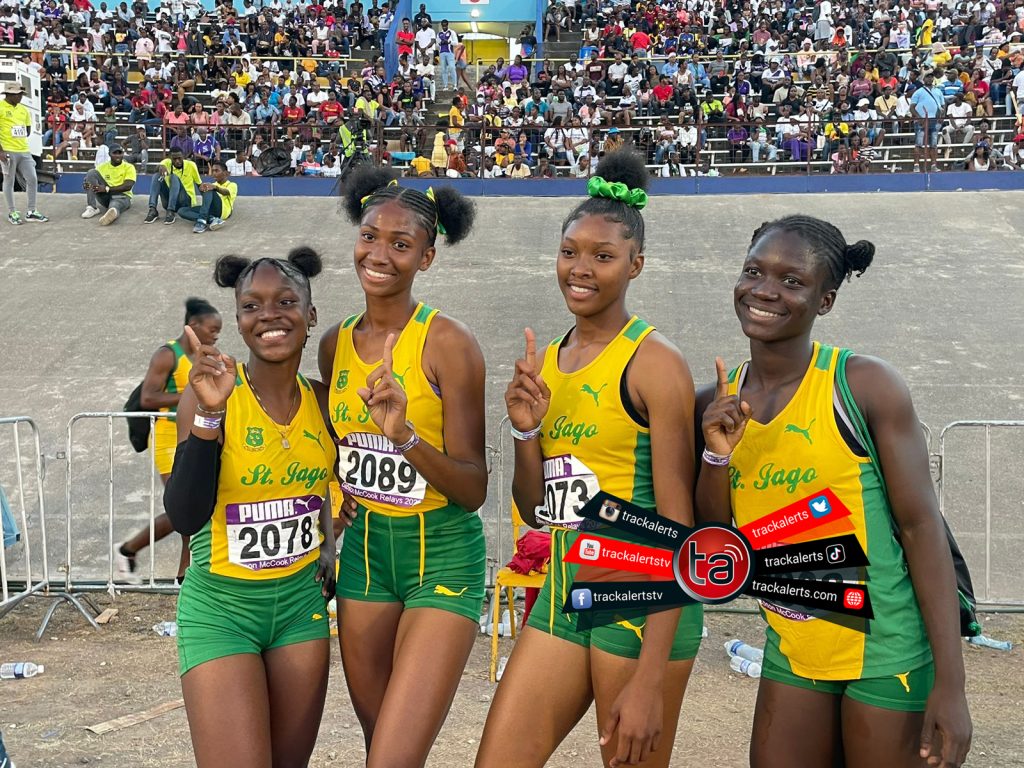 Kingston College and Hyde win Class 1 4x100m events at Gibson McCook ...