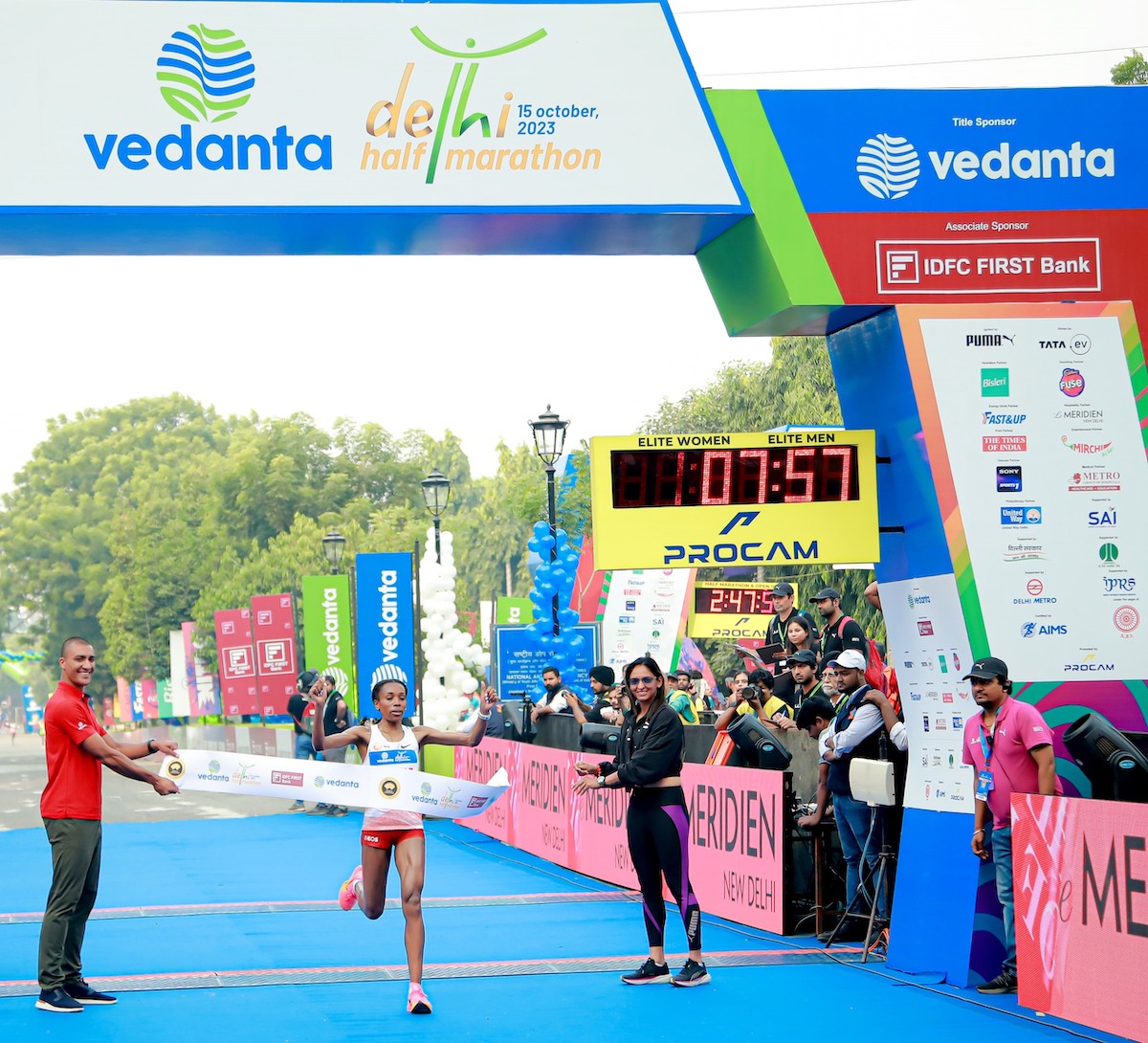 Almaz Ayana Dominates Women's Race, Daniel Ebenyo Shines in Men's Race ...